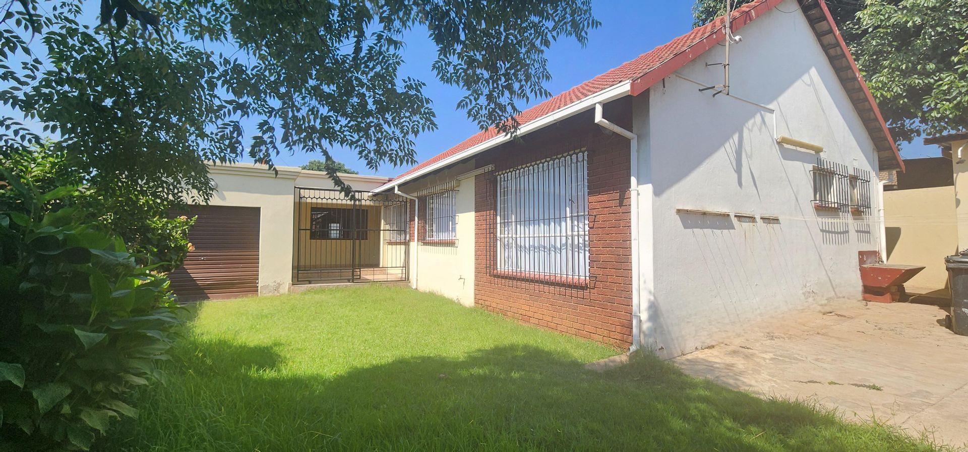 Laudium Property : Houses for sale in Laudium : Property24.com - Page 2