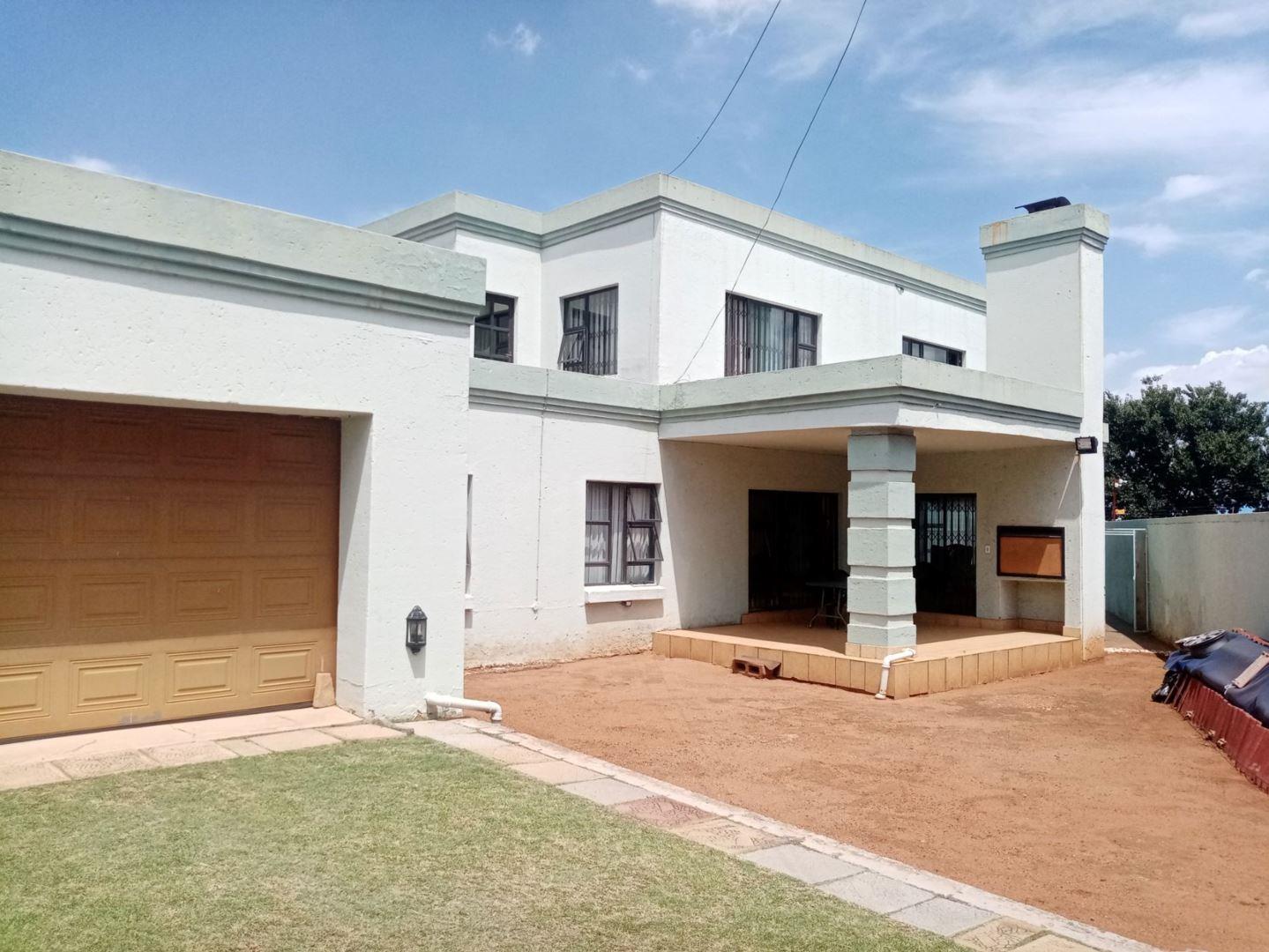 Spruit View Property : Property and houses for sale in Spruit View ...