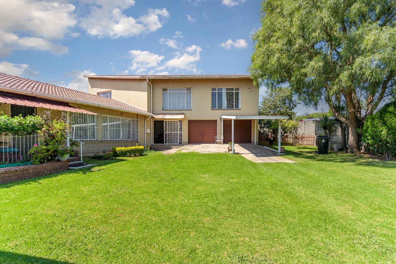 3 Bedroom House for sale in Edenvale Central - P24-114172360