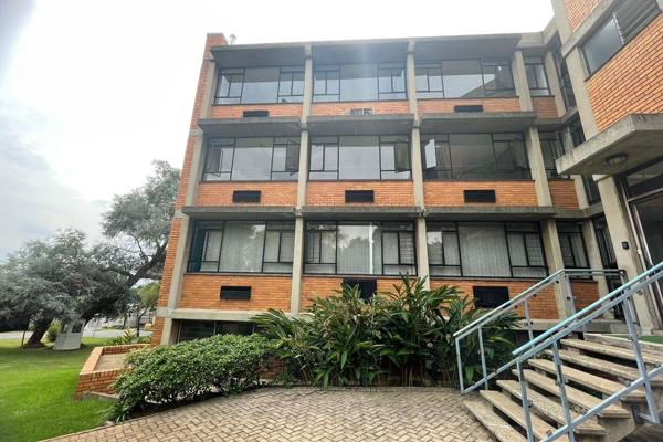 Robindale Property : Property and houses to rent in Robindale ...