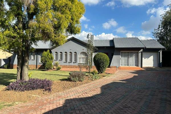 Morehill Property : Property and houses for sale in Morehill ...