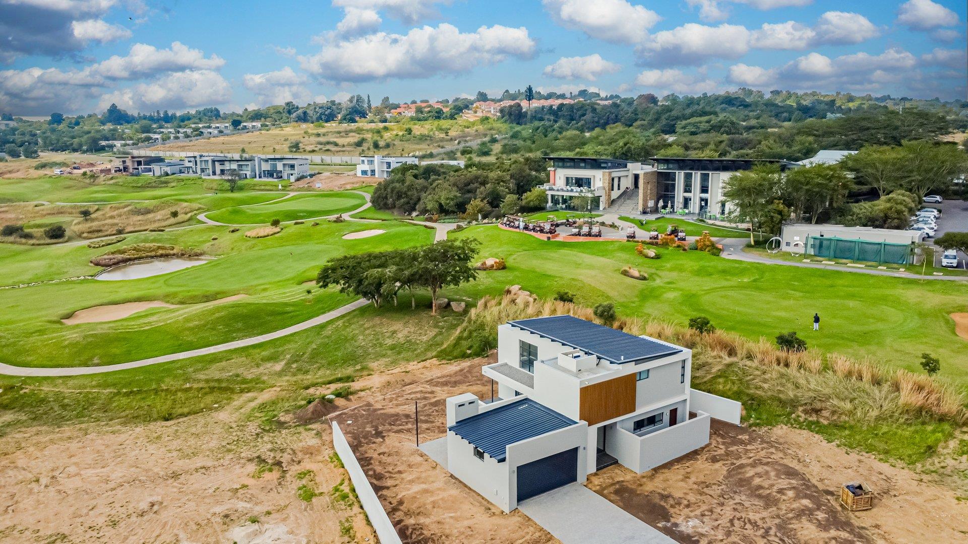 3 Bedroom House for sale in Jackal Creek Golf Estate - P24-115317533