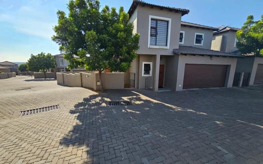 Thatchfield Estate Property : Property and houses for sale in ...