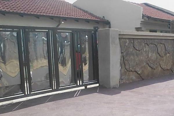 Vosloorus Property : Apartments / flats to rent in Vosloorus ...