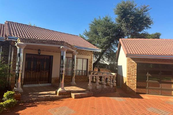 Geelhoutpark Property : Property and houses to rent in Geelhoutpark ...