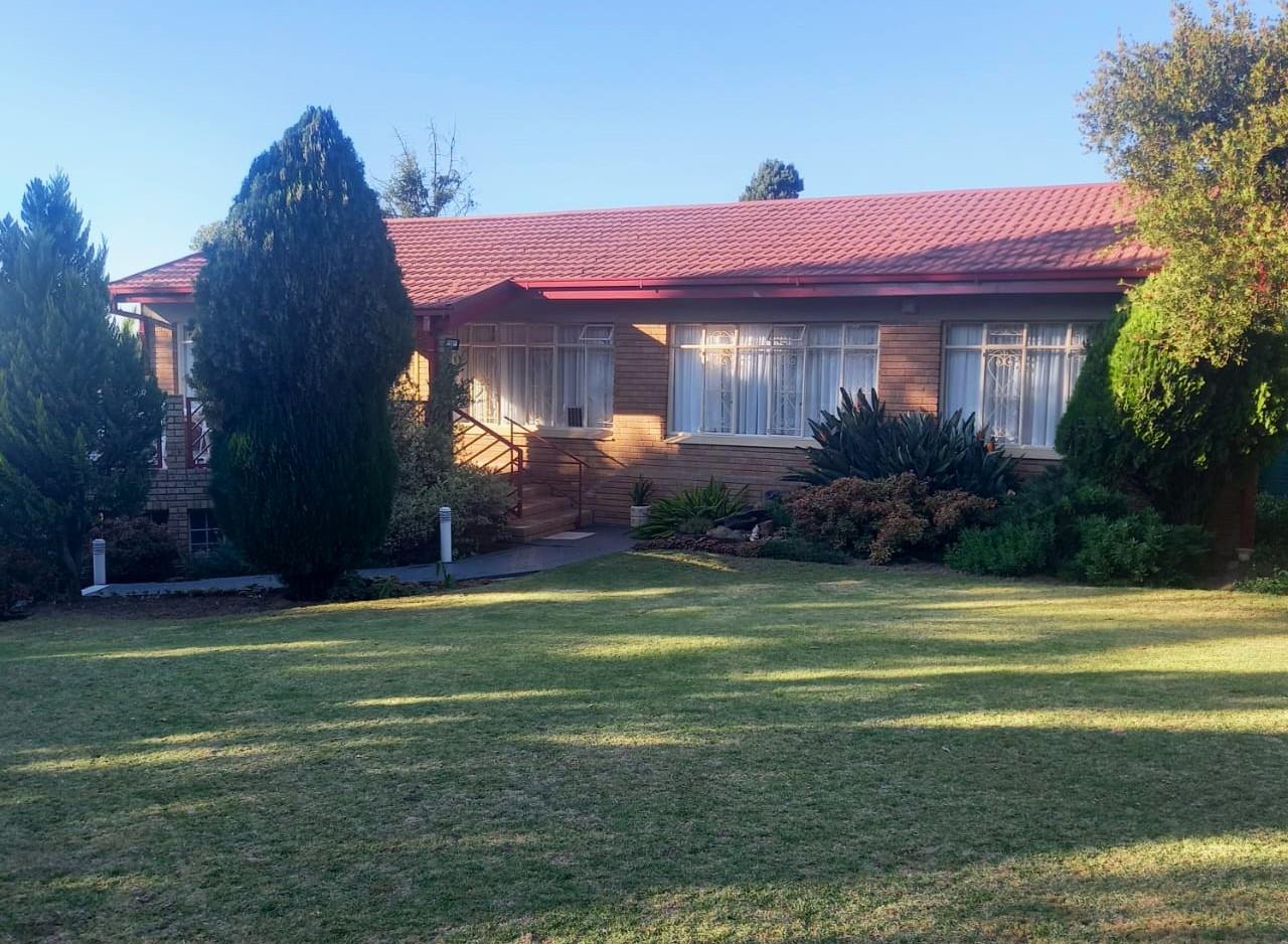 3 Bedroom House for sale in Reitz - P24-113784734