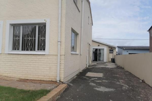 Austerville Property : Property and houses to rent in Austerville ...