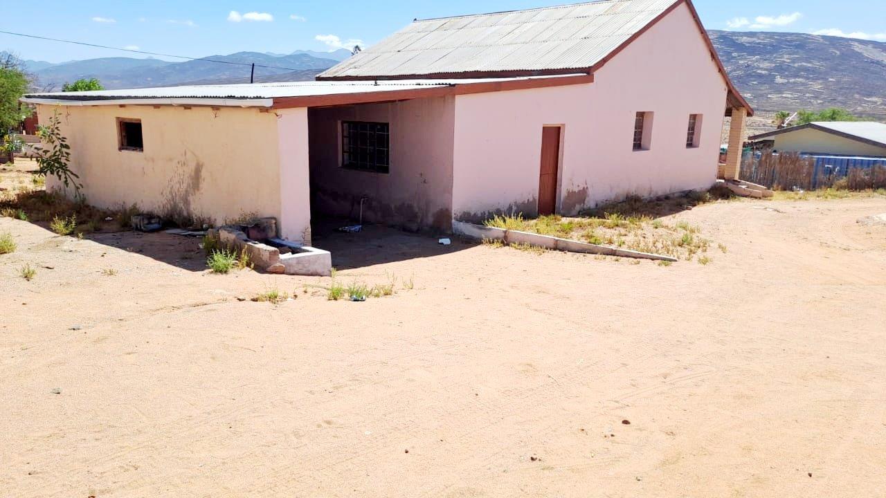 3 Bedroom House for sale in Garies - P24-114396337