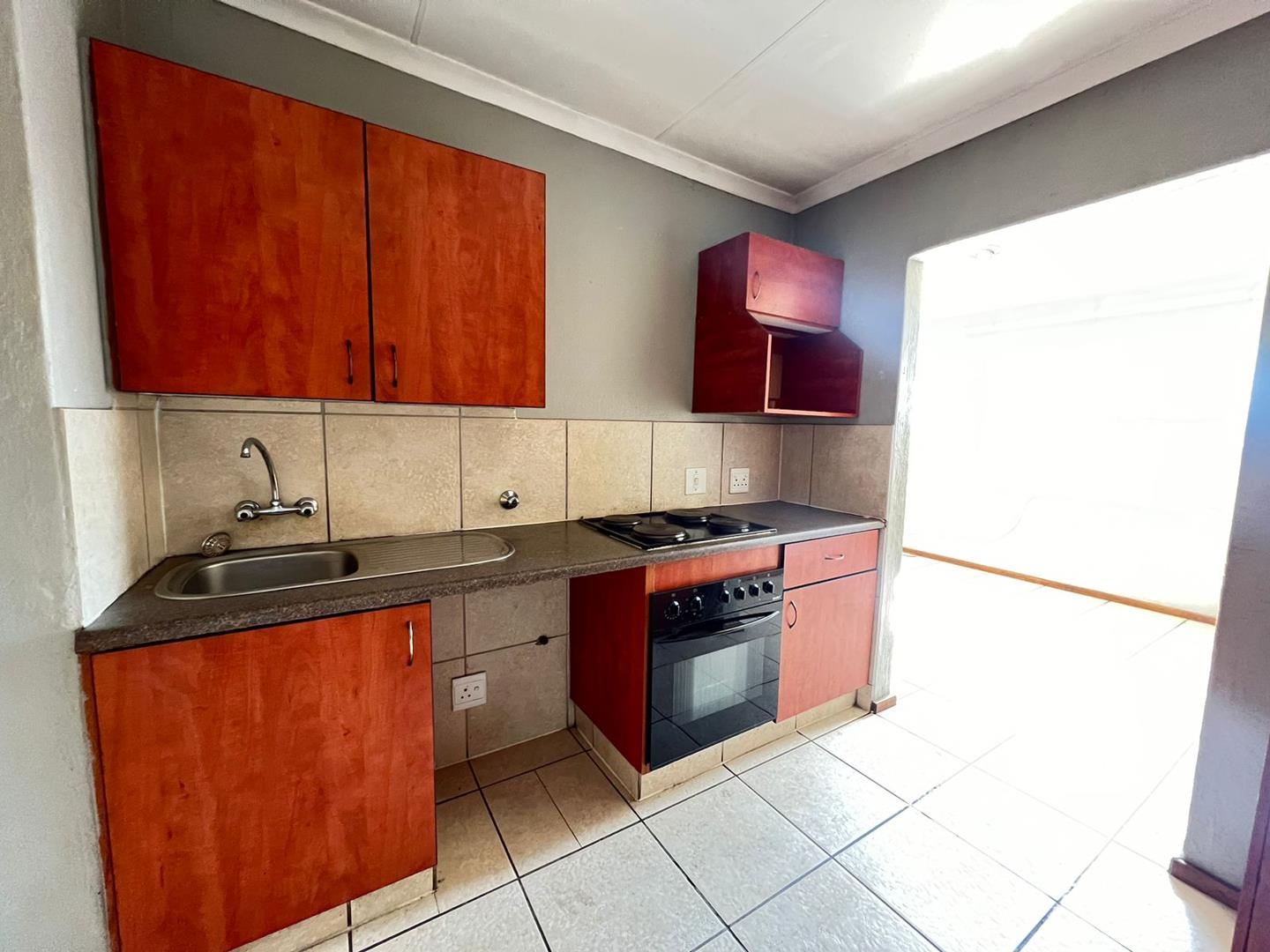 Apartments / flats to rent in Kempton Park : Kempton Park Property ...