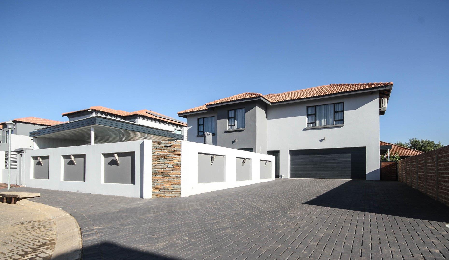 Parkrand Property : Property and houses for sale in Parkrand ...