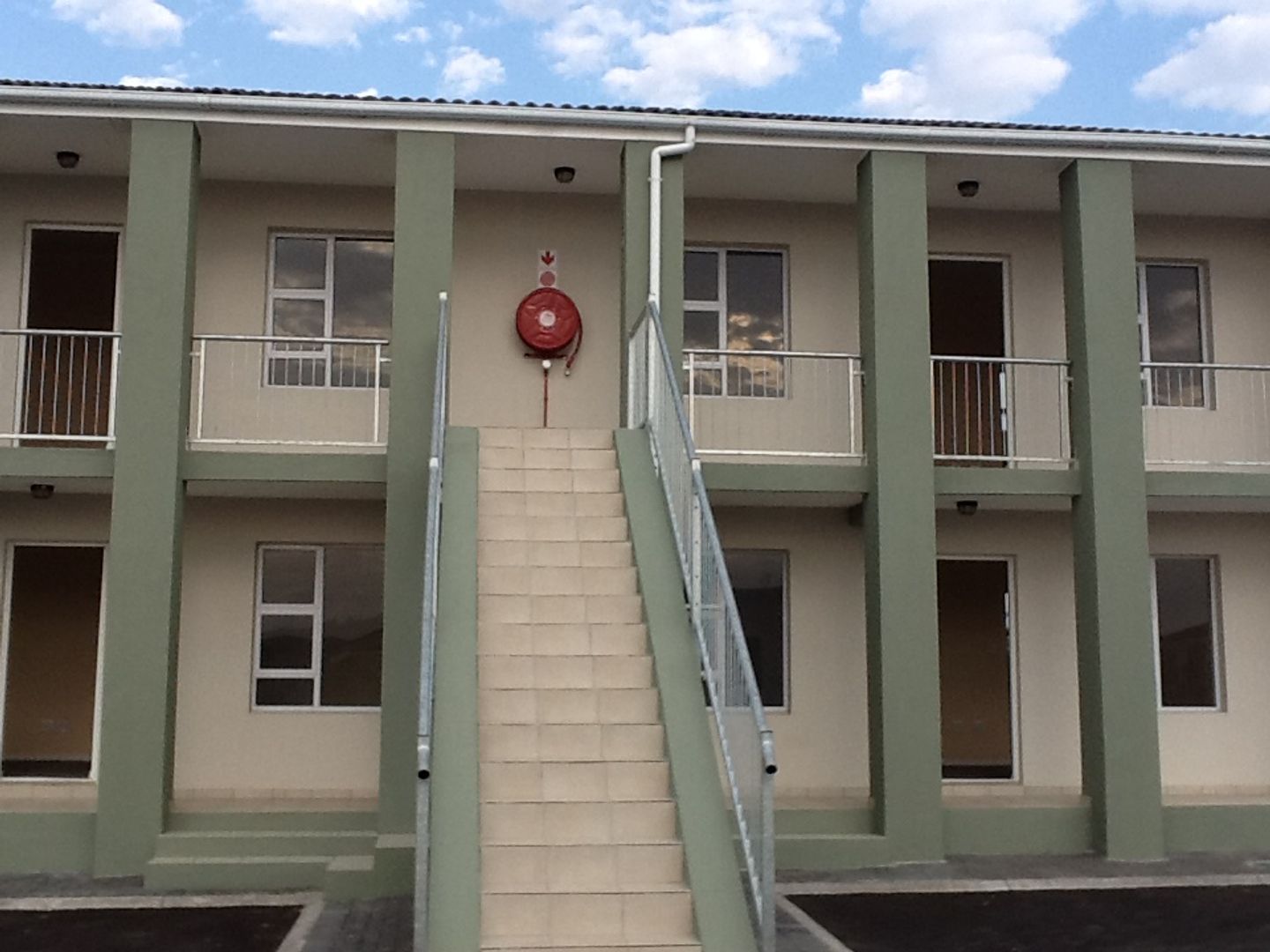 2 Bedroom Apartment / flat to rent in The Conifers - P24-114414061