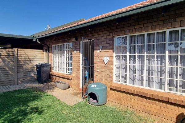 Pierre Van Ryneveld Property : Townhouses to rent in Pierre Van ...