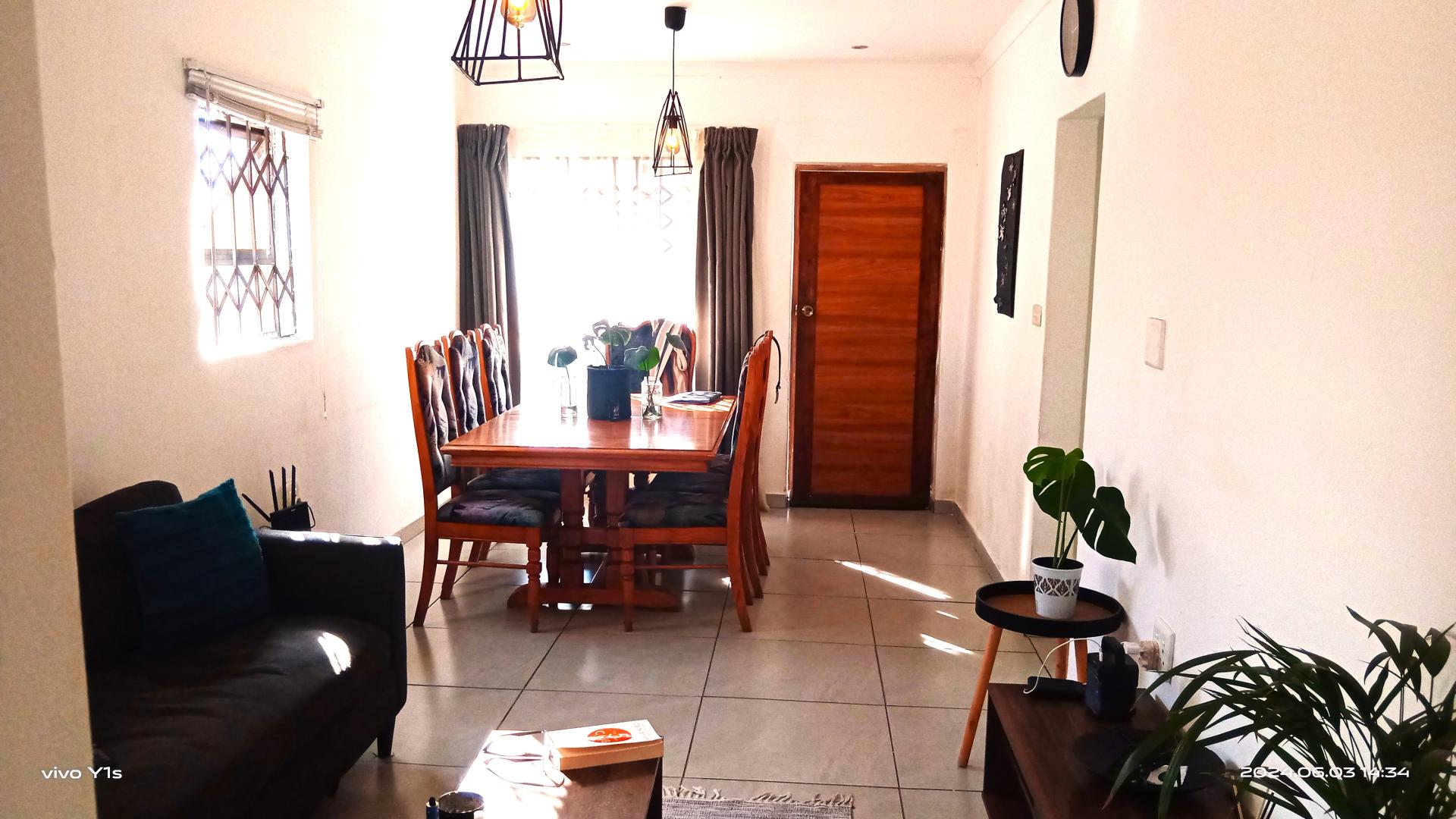 4 Bedroom House for sale in Alra Park - P24-116116748