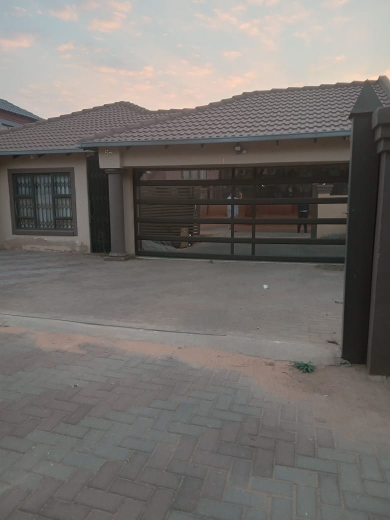 Pretoria North West Property : Houses to rent in Pretoria North West : Property24.com - Page 4