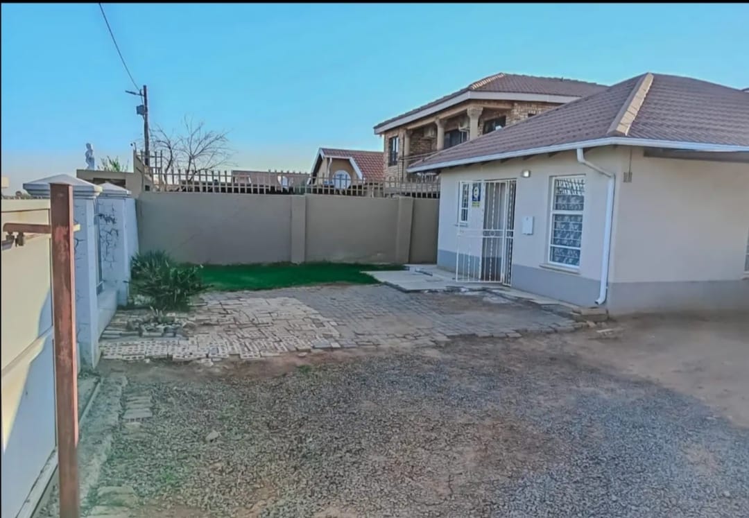 Roodepan Property : Property and houses for sale in Roodepan ...