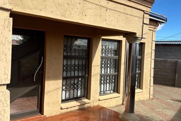 Botshabelo, Bloemfontein Property : Property and houses for sale in ...