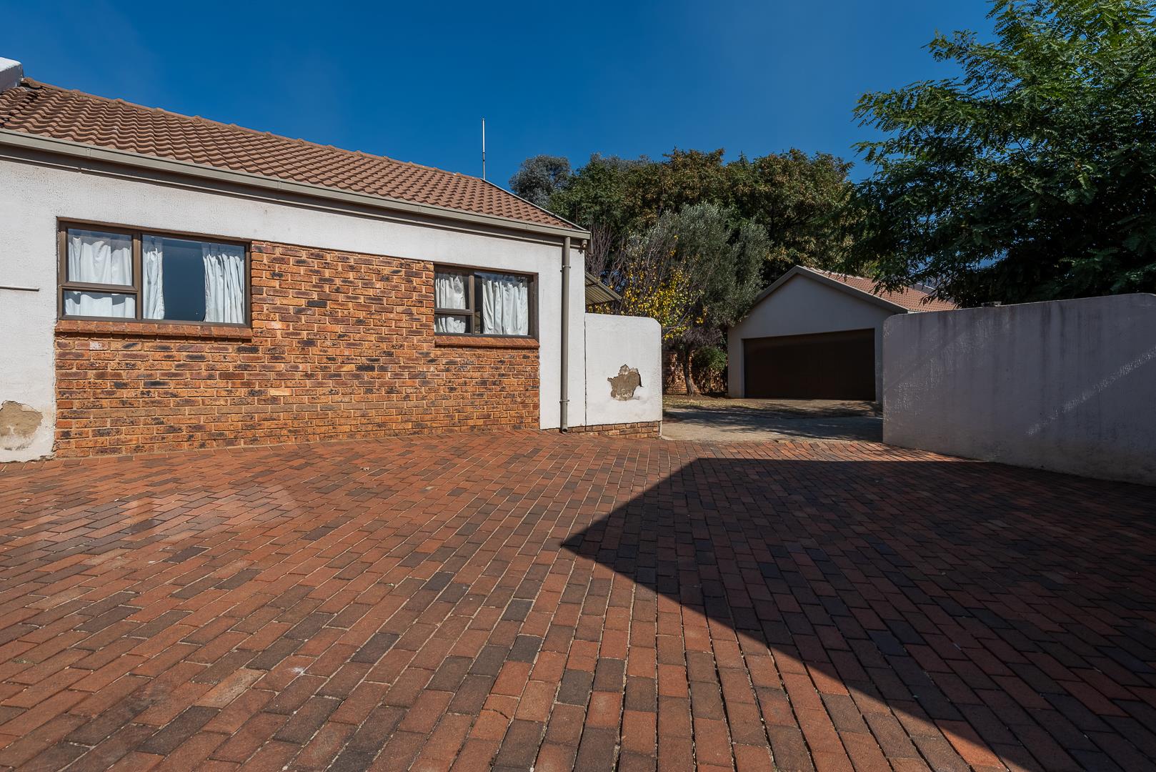 Diepkloof Zone 4 Property : Property and houses for sale in Diepkloof Zone 4 : Property24.com