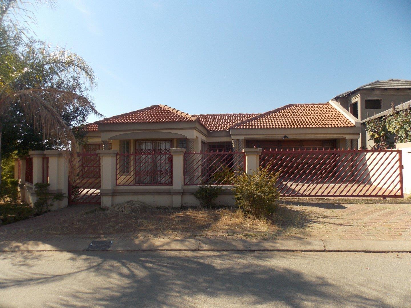 Mahlasedi Park Property : Property and houses to rent in Mahlasedi Park ...