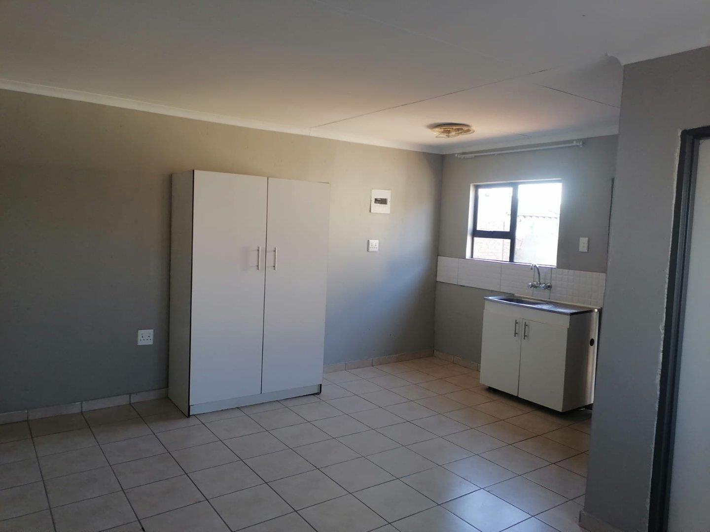 Lufhereng Property : Property and houses to rent in Lufhereng ...