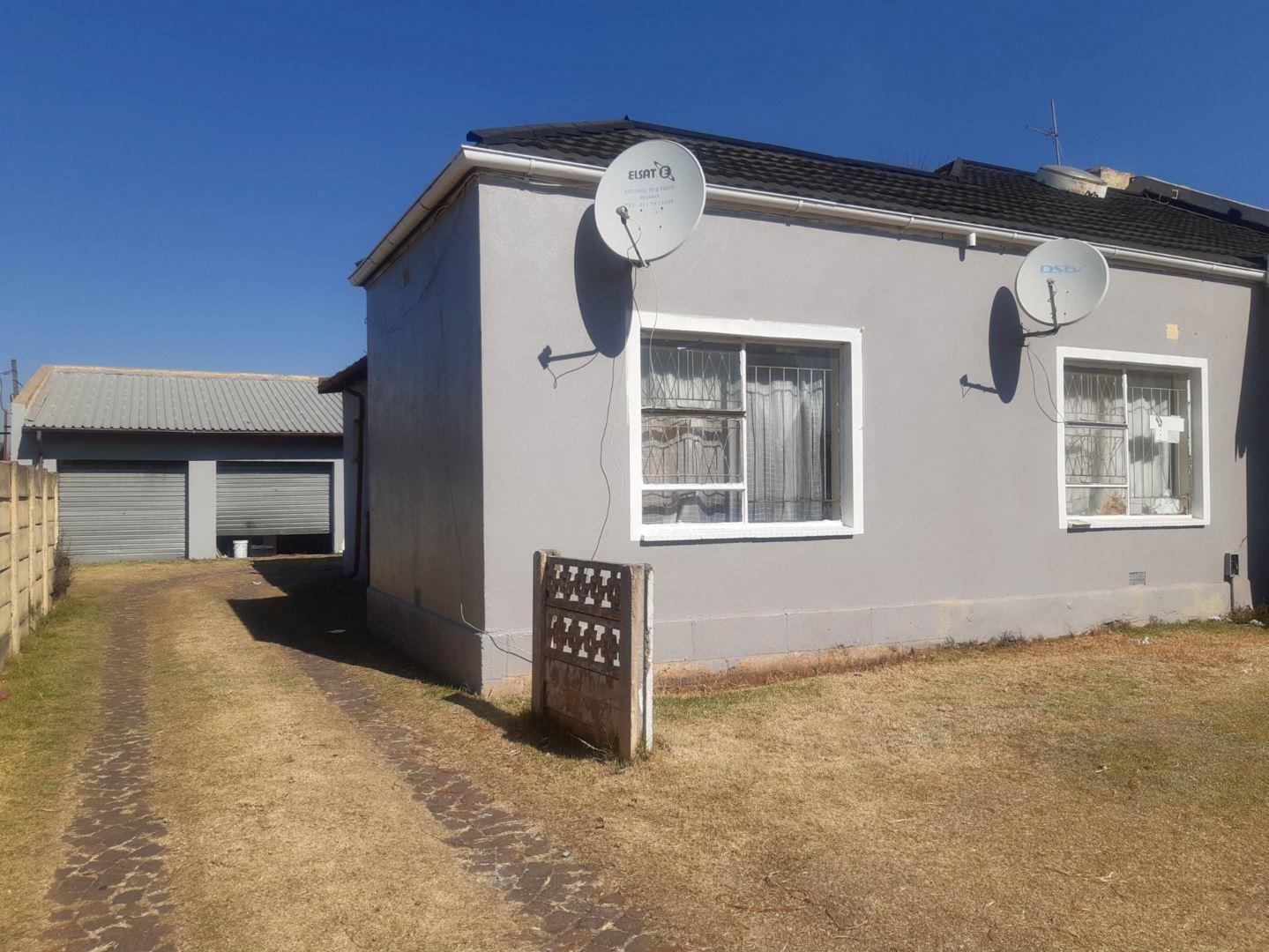 3 Bedroom House for sale in Brakpan North - P24-114663152