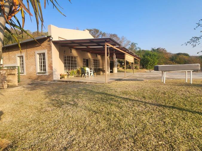 2 Bedroom House to Rent in Renosterkop