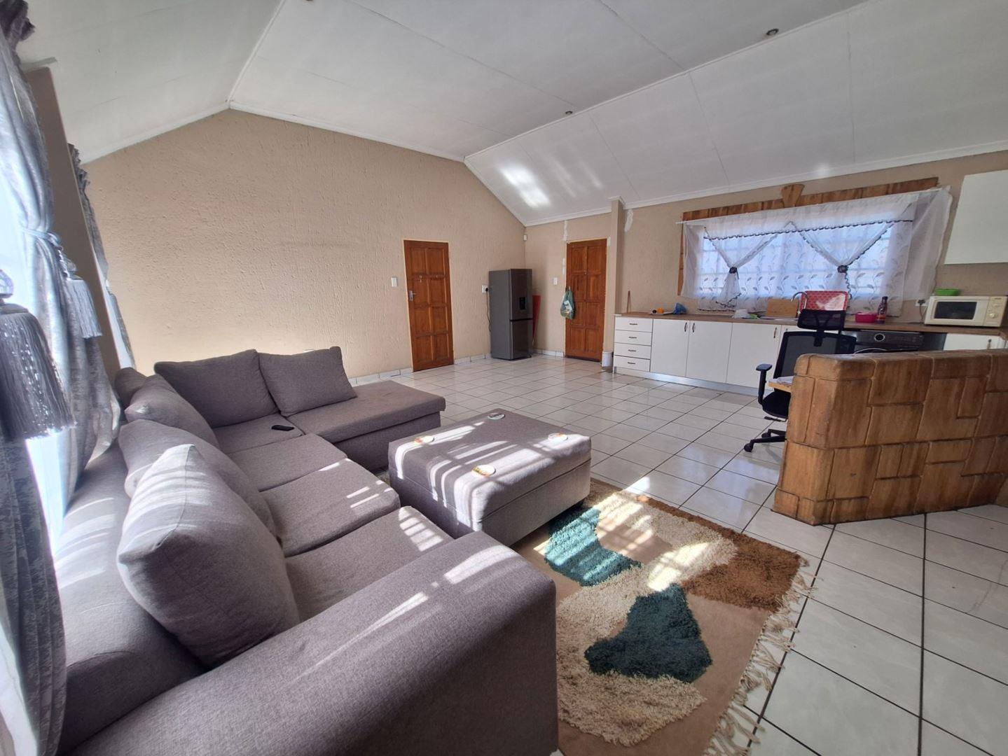 3 Bedroom House for sale in Kookrus - P24-114679752