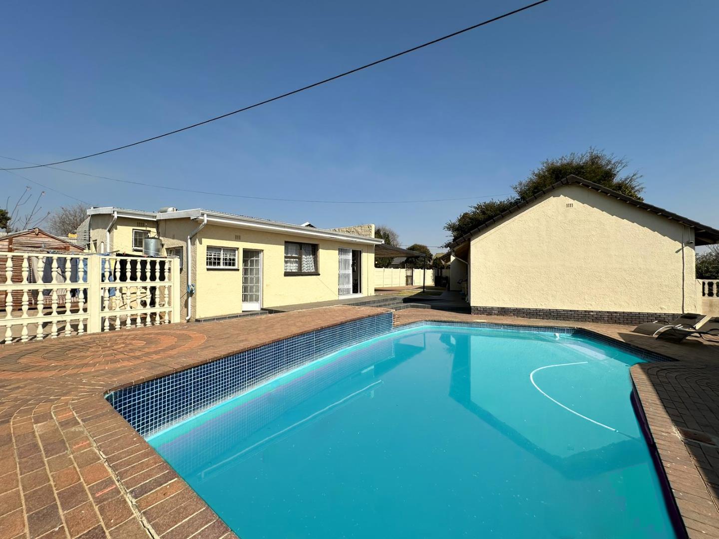 5 Bedroom House for sale in Robertsham - 70 Anson Street - P24-114709809