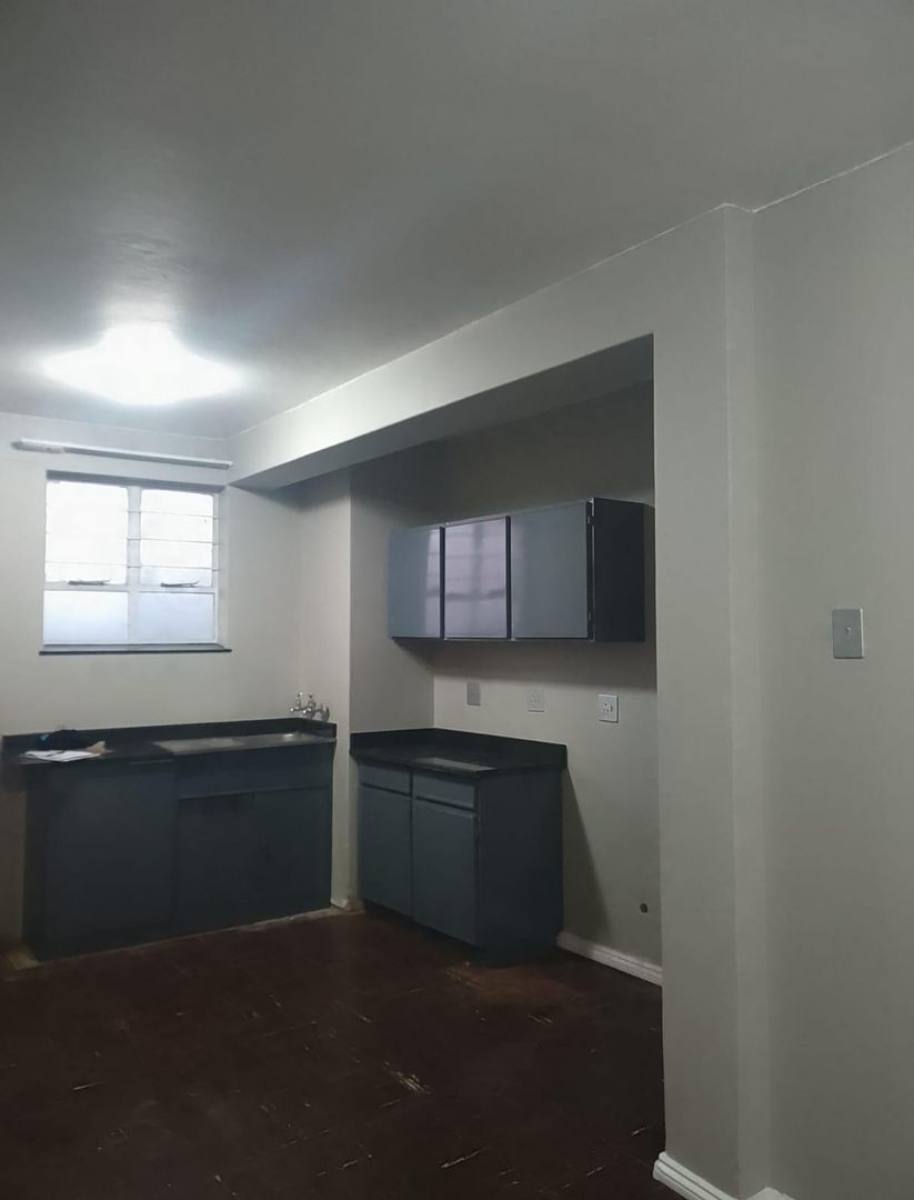 2 Bedroom Apartment / flat for sale in Laudium - P24-114736994