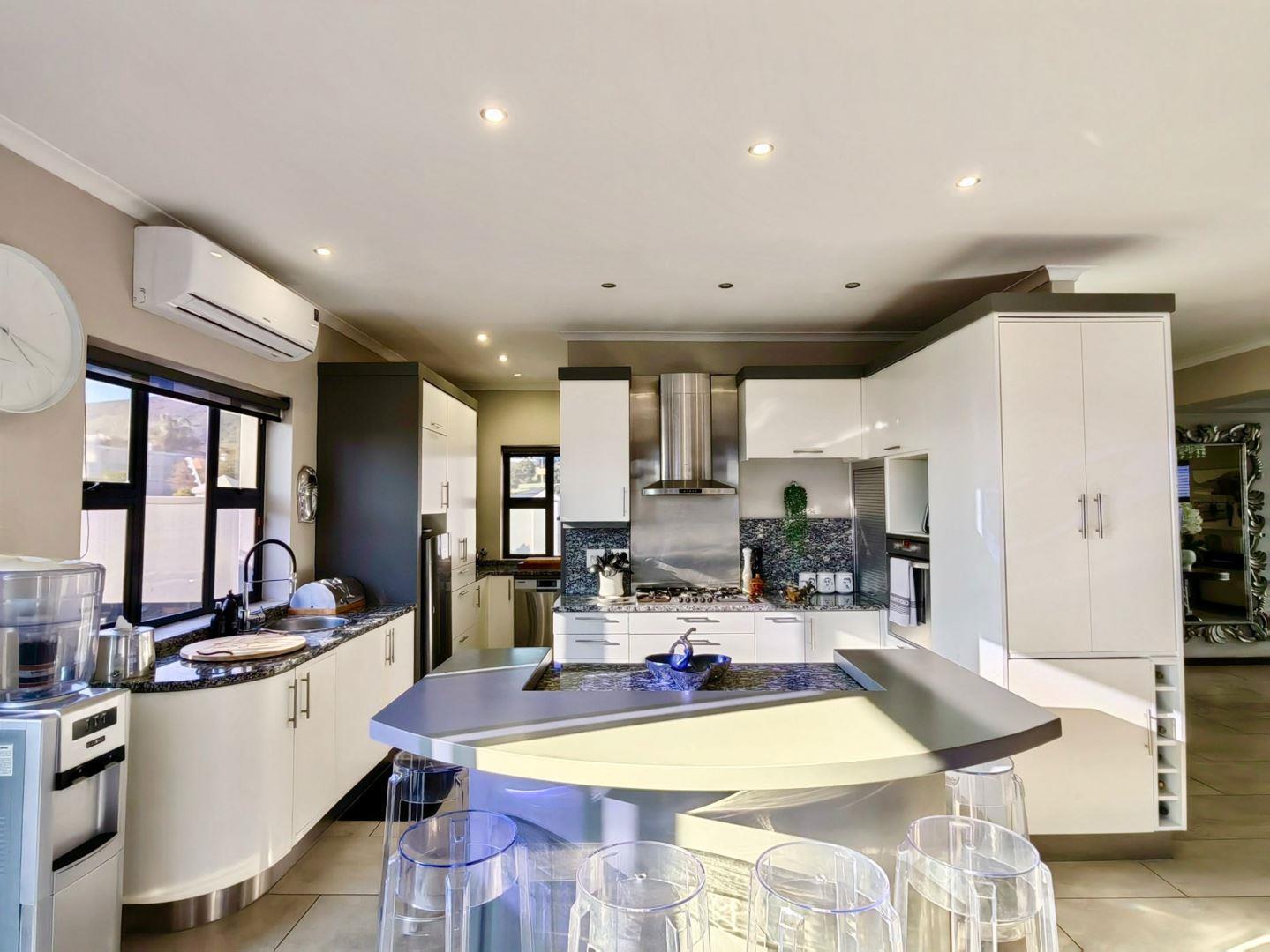 Townhouses to rent in Parow : Parow Property : Property24.com