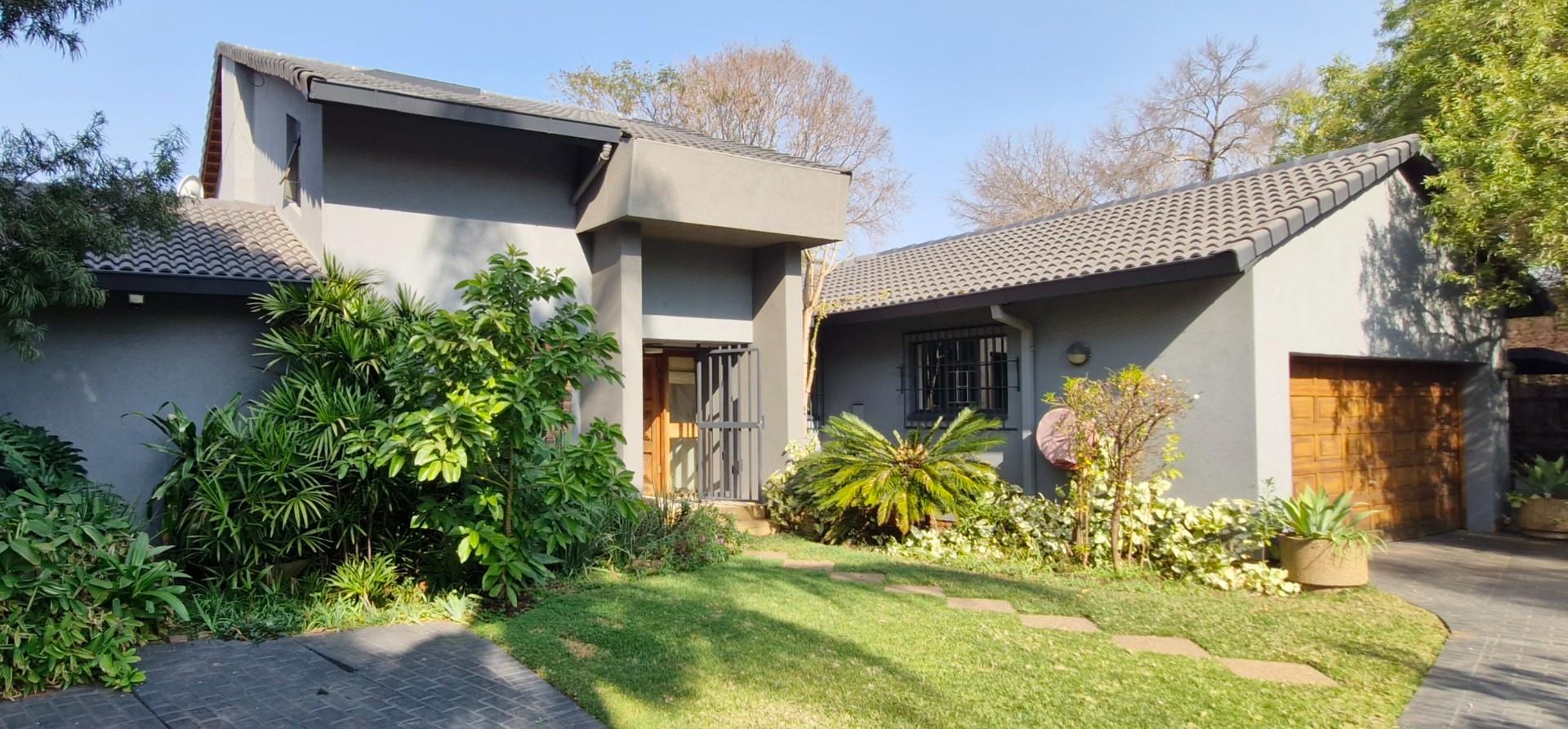 3 Bedroom House for sale in Baileys Muckleneuk - P24-114795747