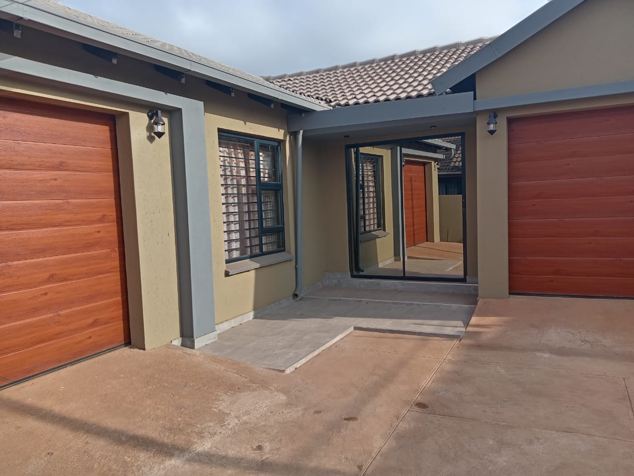 3 Bedroom House for sale in Soshanguve XX - 6754 Uphoko Street - P24 ...