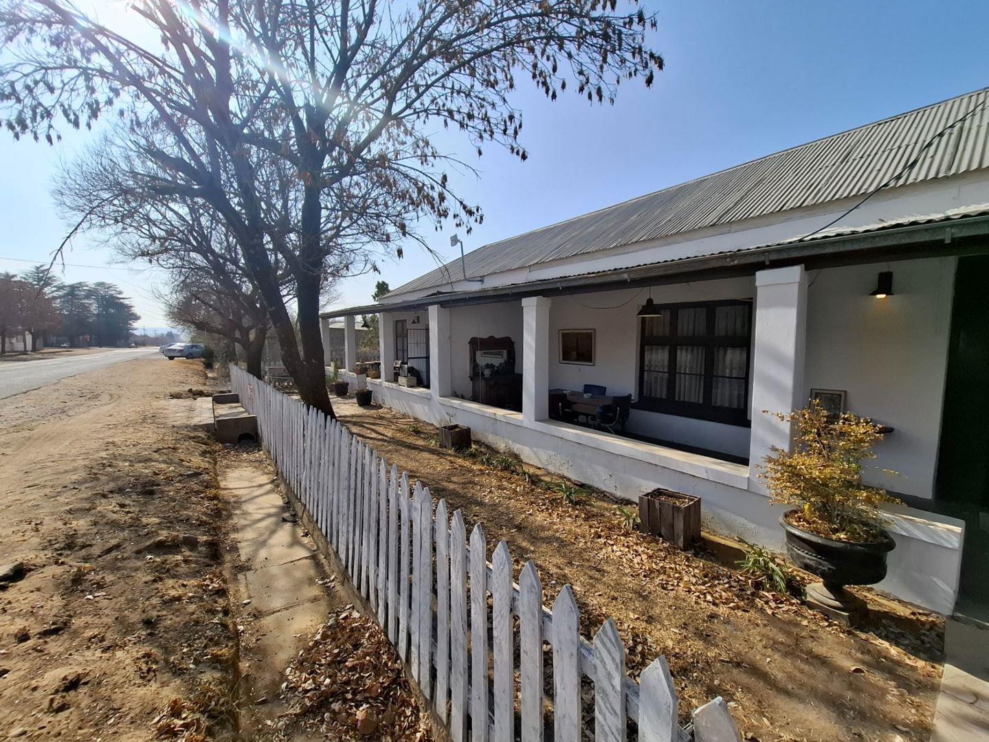 4 Bedroom House for sale in Paul Roux - P24-114860558