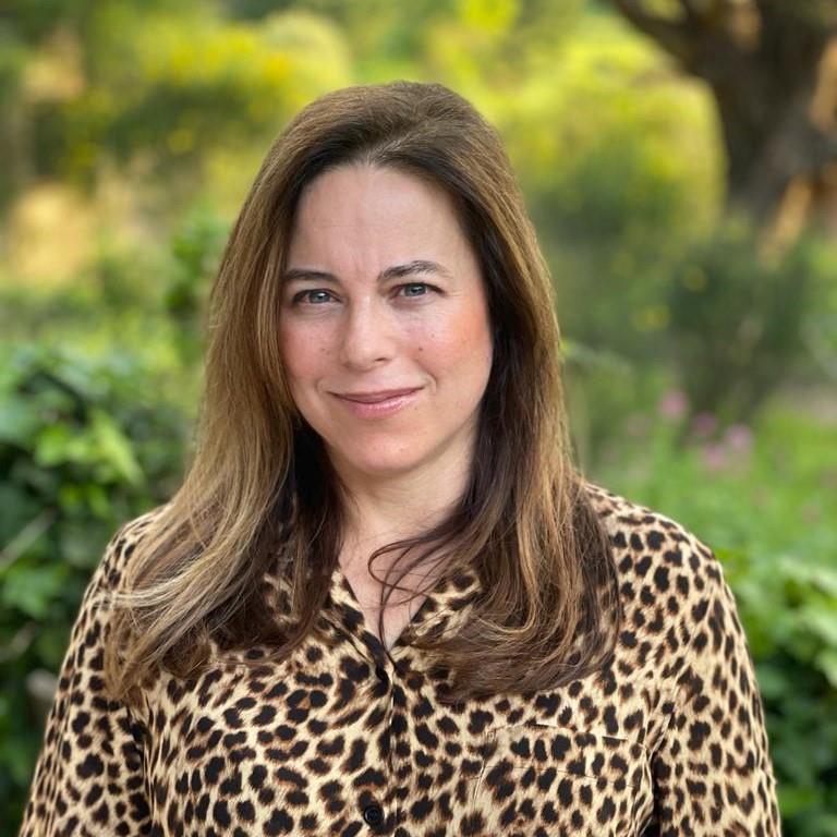 Agent profile for Helene Scott