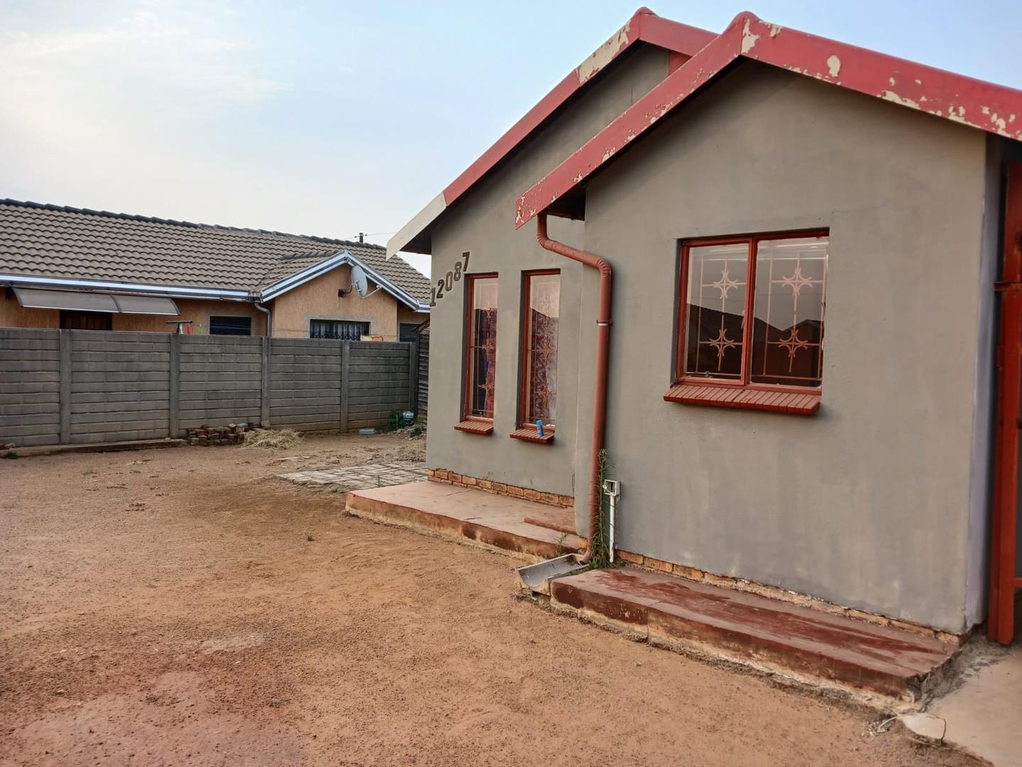 2 Bedroom House for sale in Mabopane Unit X - 6361 Kgokong Street - P24 ...