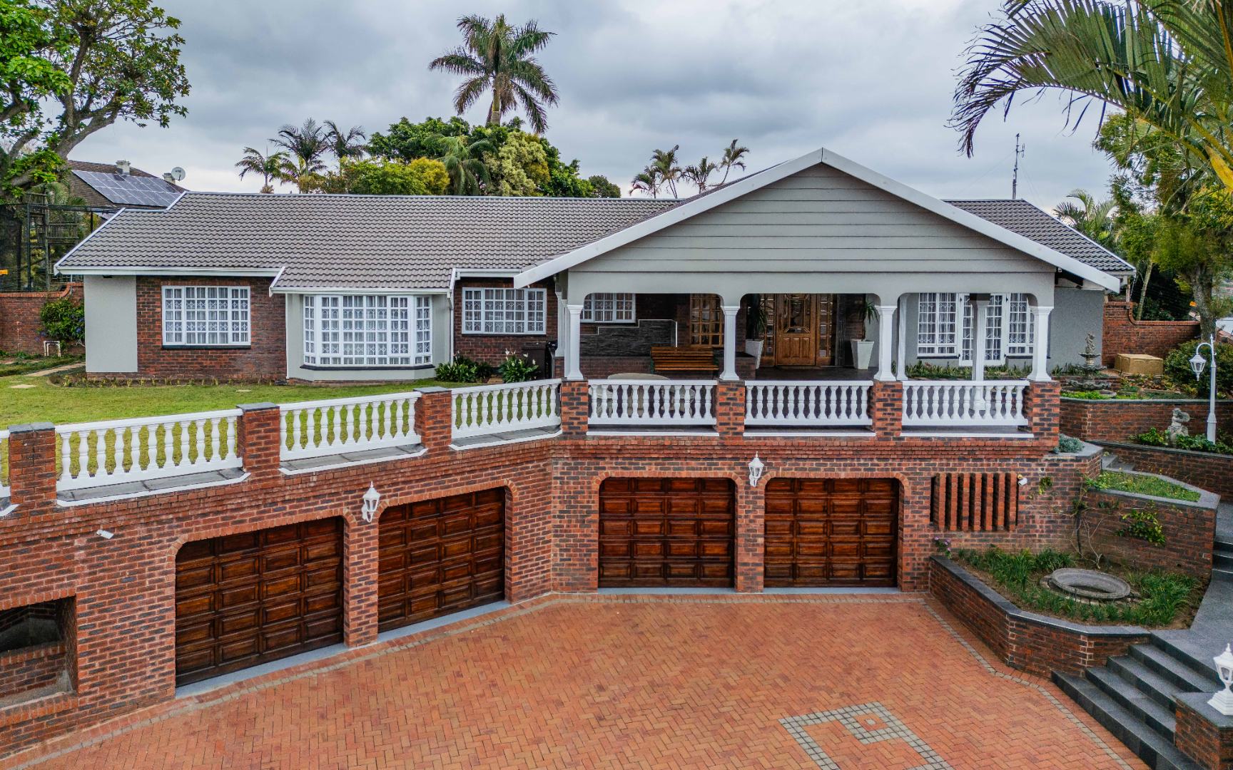 5 Bedroom House for sale in Westville - 49 Jan Hofmeyr Road - P24-114945994