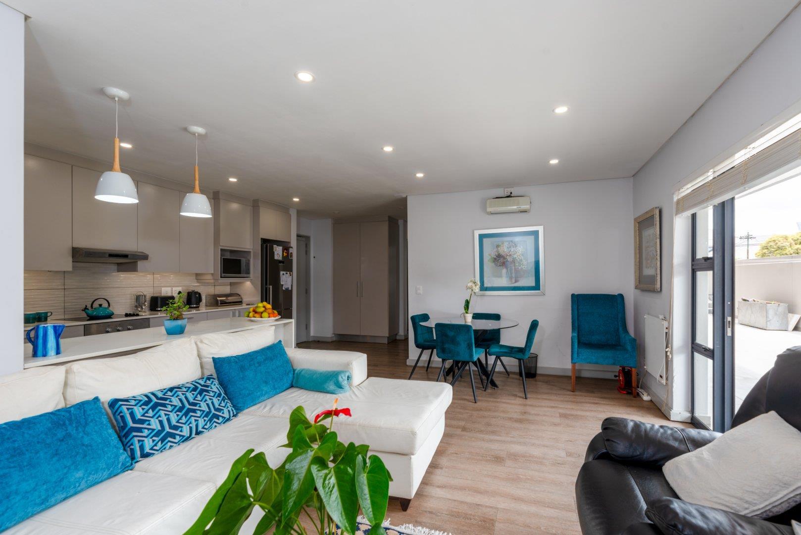 3 Bedroom Apartment / flat for sale in Rondebosch - P24-113759049