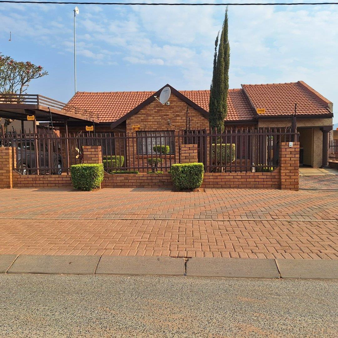 Mahwelereng Property : Property and houses for sale in Mahwelereng ...