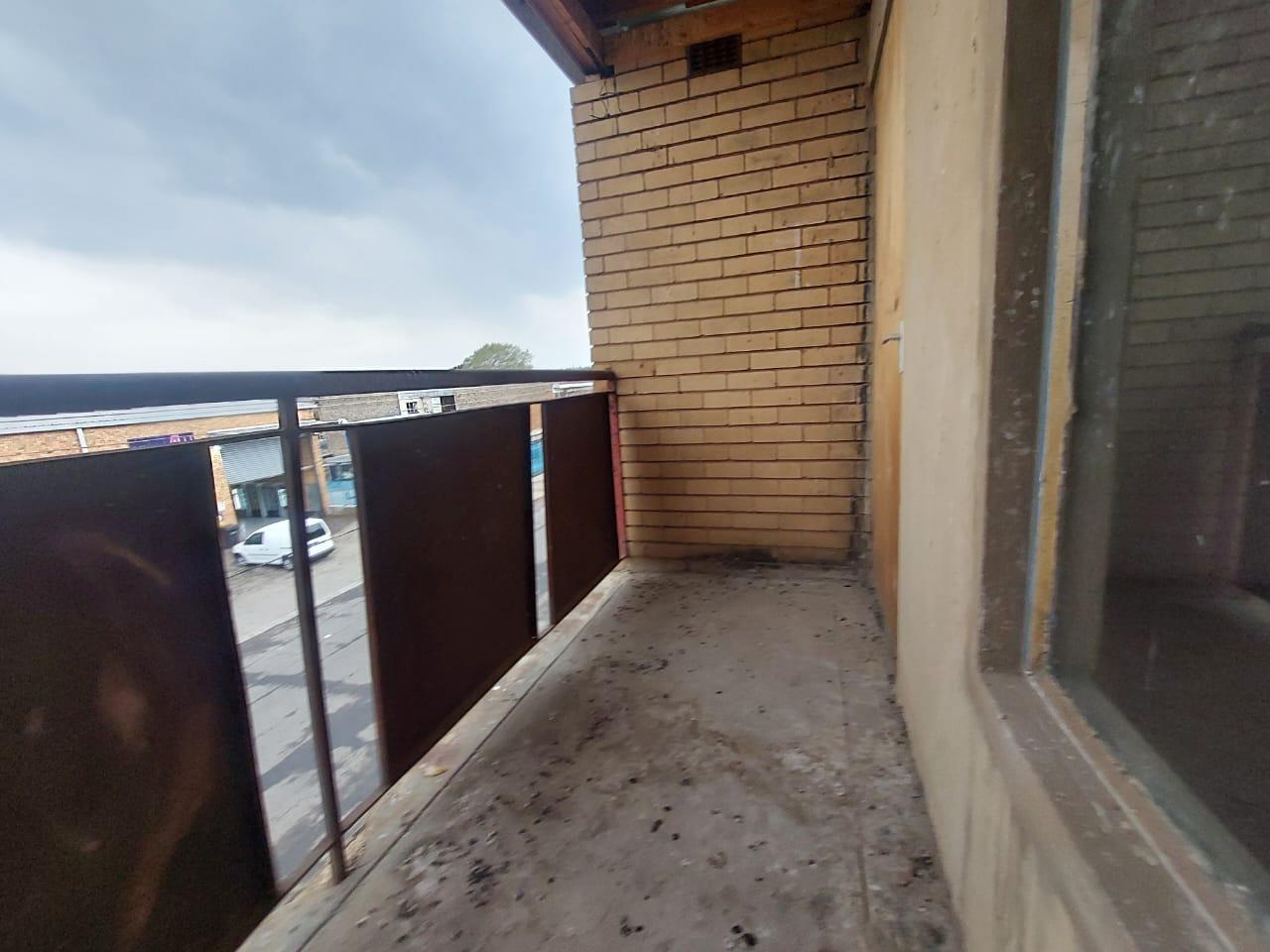 2 Bedroom Apartment / flat for sale in Krugersdorp Central - 10 Fratton ...