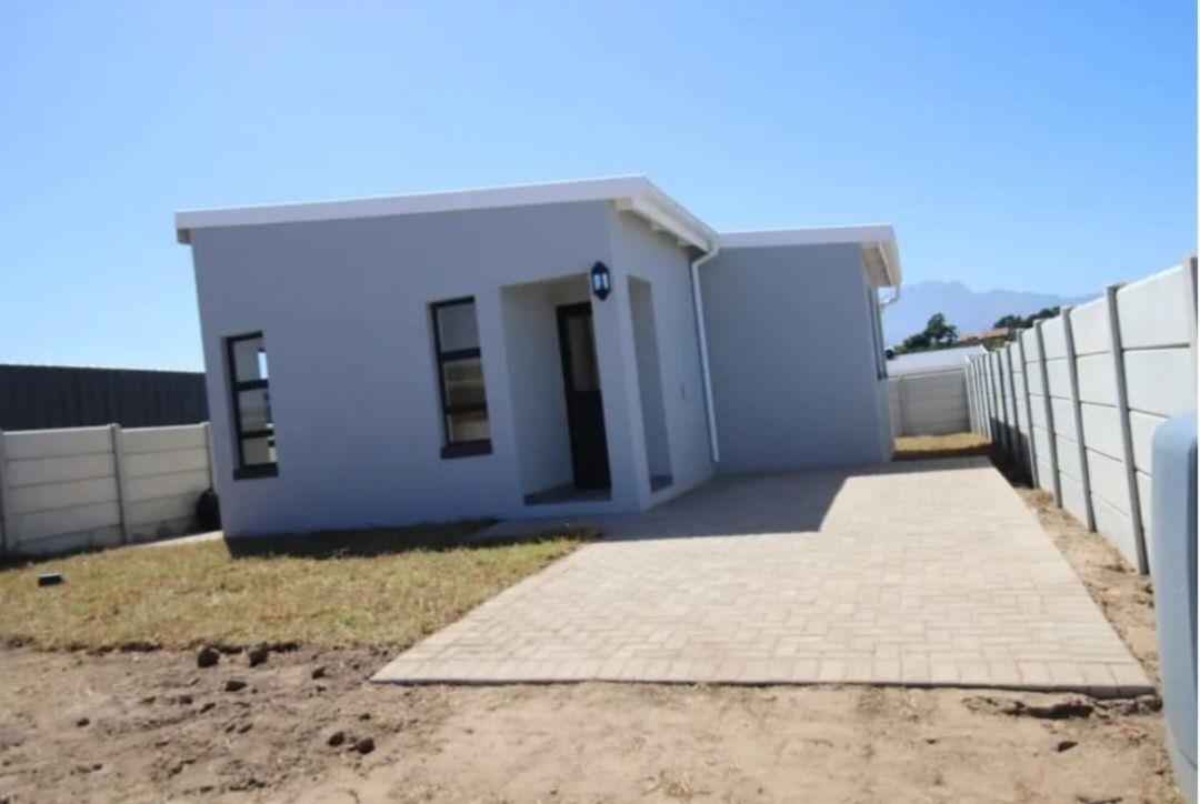 2 Bedroom House for sale in Pacaltsdorp - P24-116135892