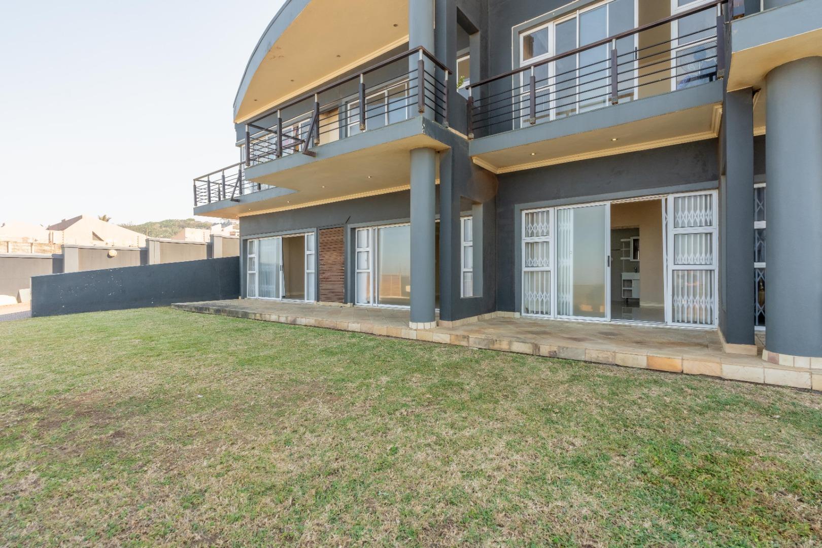 3 Bedroom Townhouse for sale in La Mercy - P24-114045430