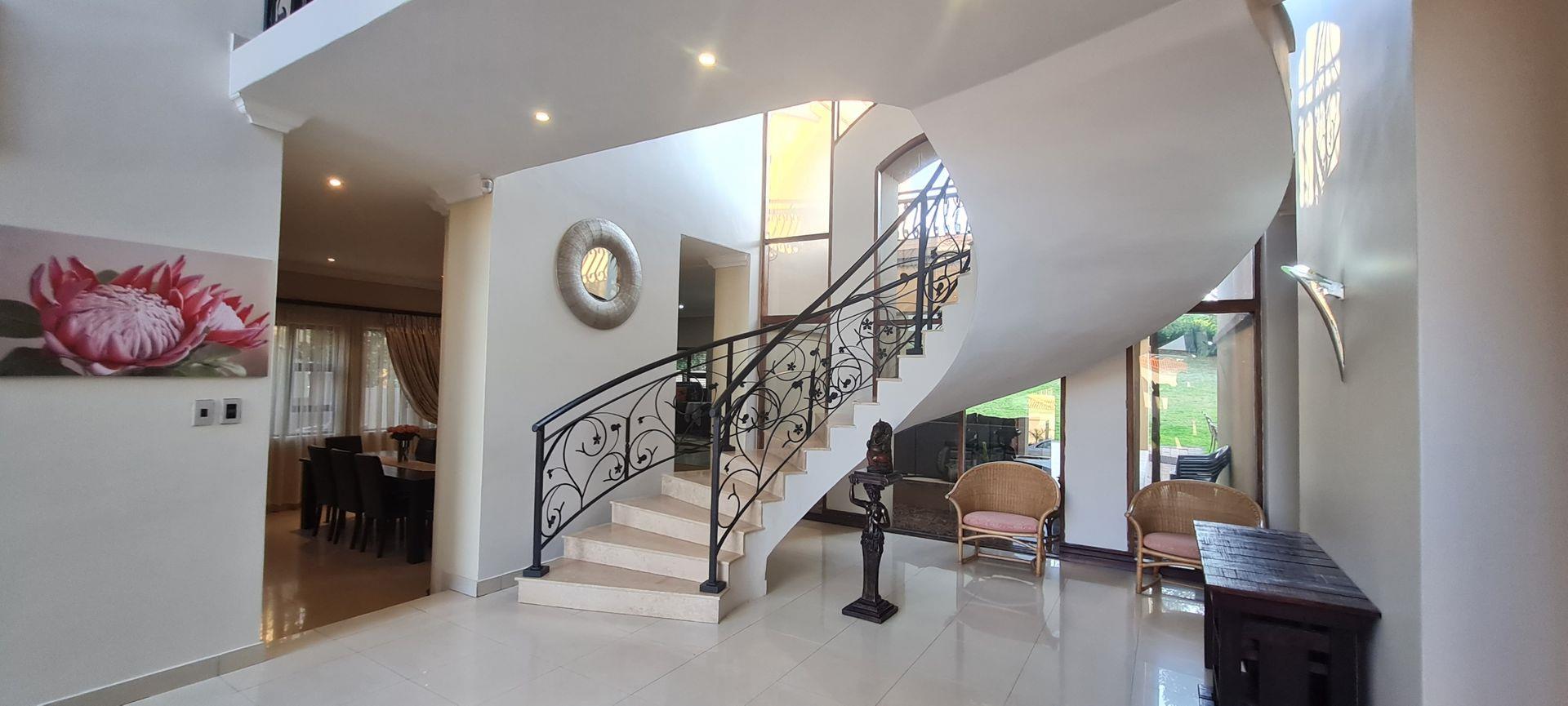 4 Bedroom House for sale in Blue Valley Golf Estate - 61 Kosmosdal Ext ...