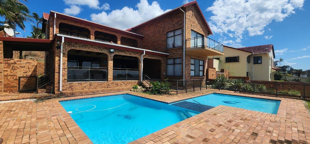 5 Bedroom House for sale in Uvongo - 38 Svea Avenue - P24-115215839