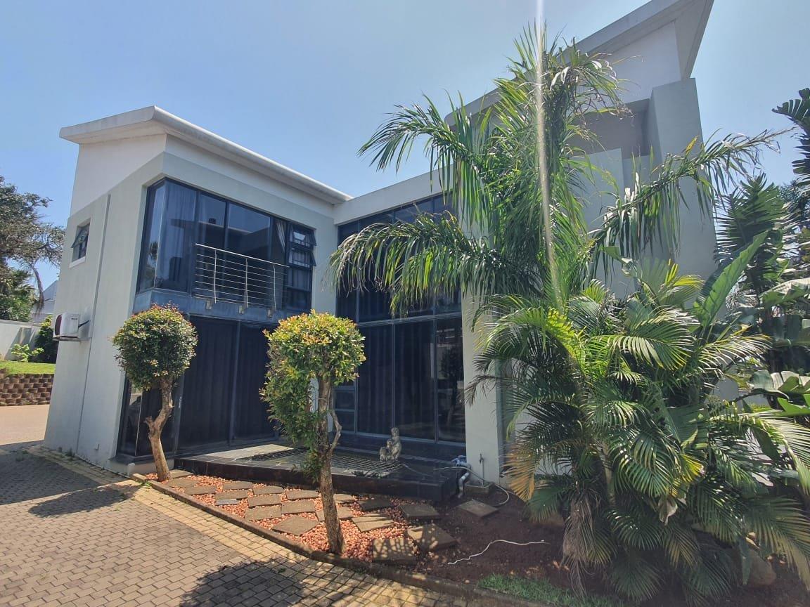 4 Bedroom House for sale in Umhlanga Central - P24-115231953