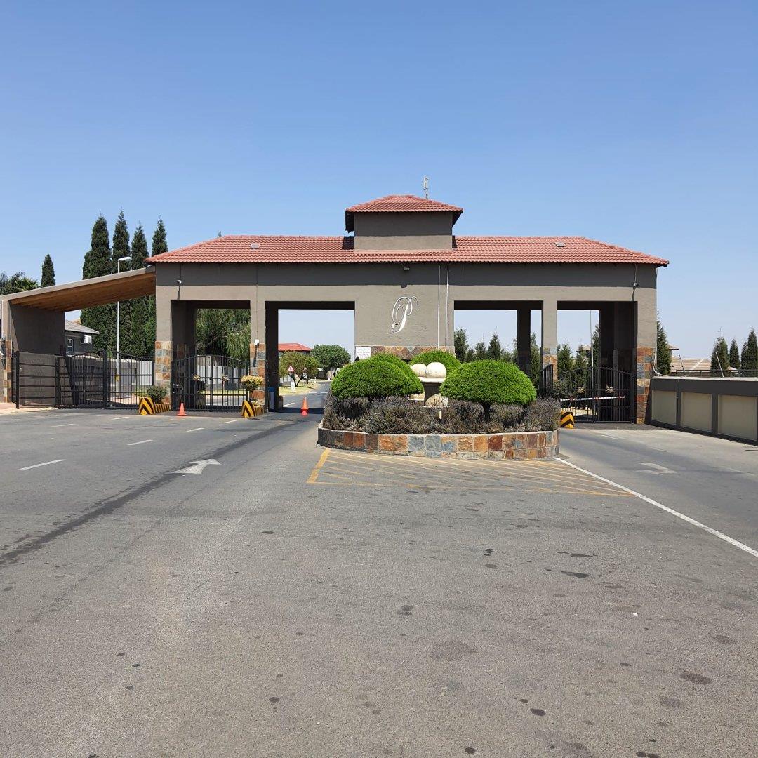 Parkrand Property : Property and houses for sale in Parkrand ...