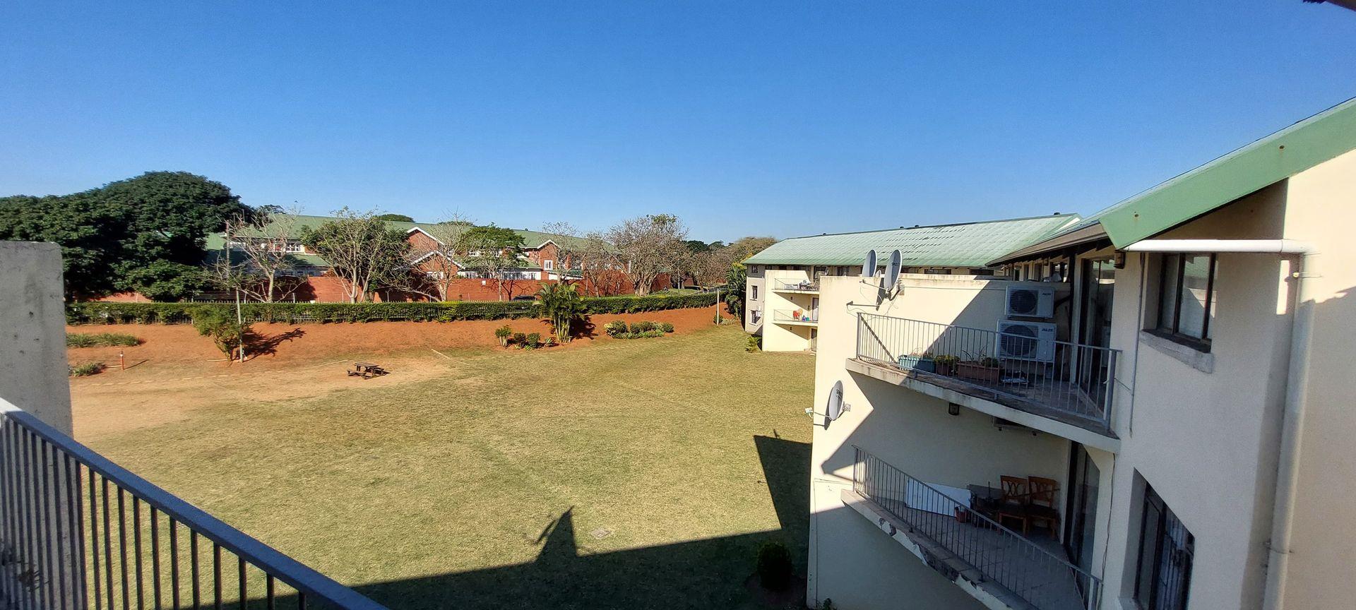 3 Bedroom Apartment / flat for sale in Mount Edgecombe - P24-115280402