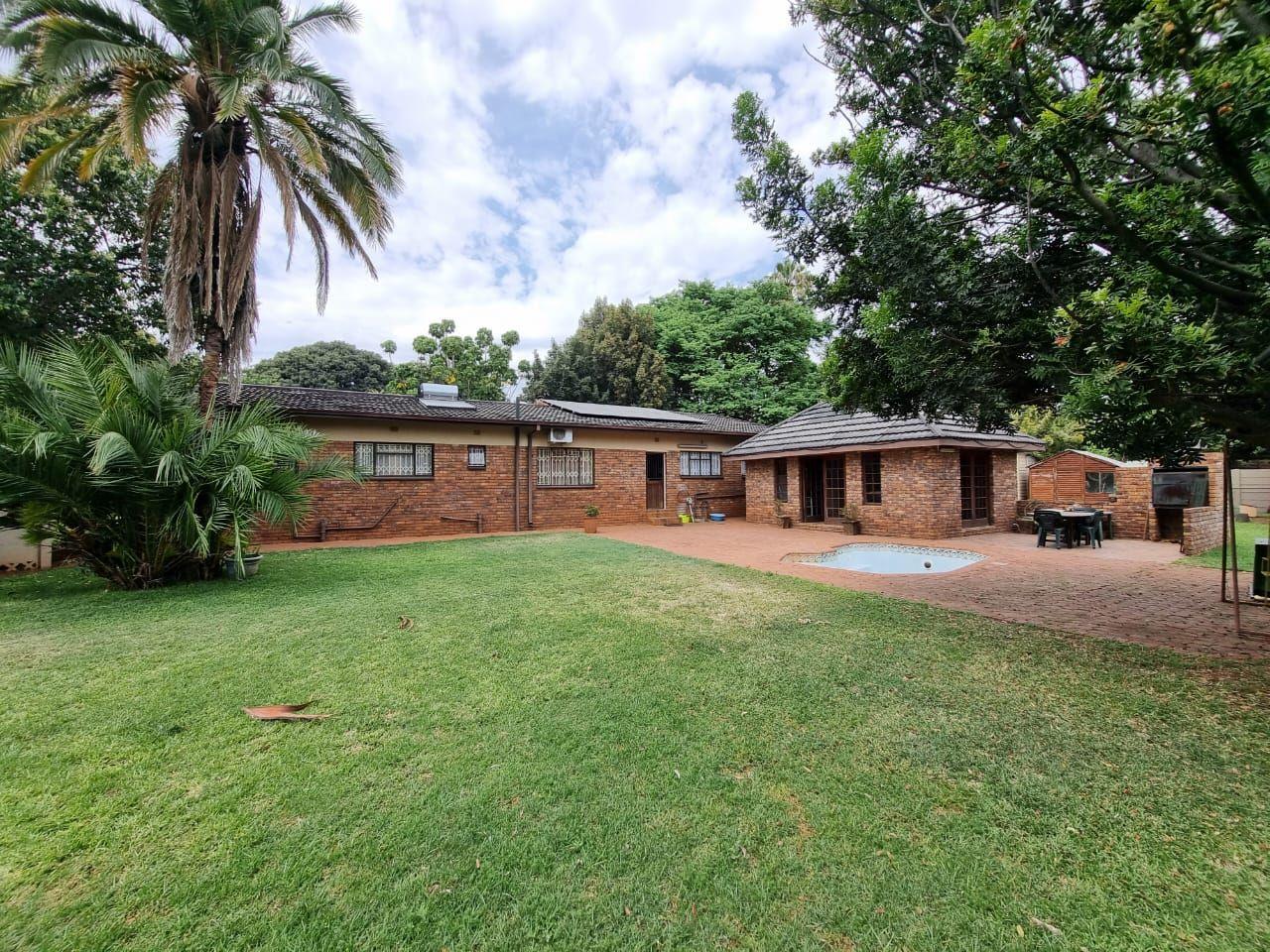 4 Bedroom House for sale in Mooinooi - P24-115314390