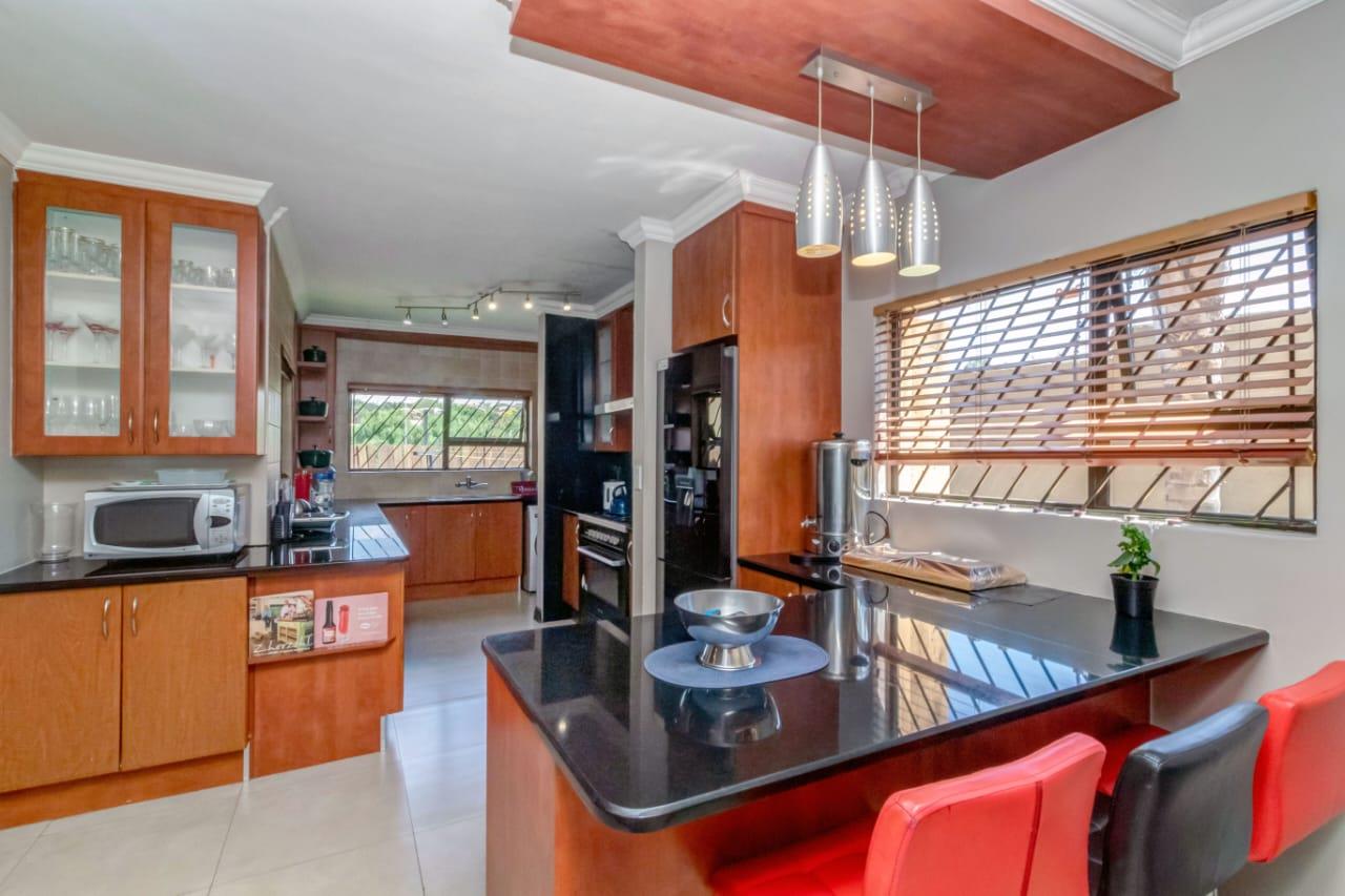 4 Bedroom House for sale in North Riding - 93 Bellairs Drive - P24 ...