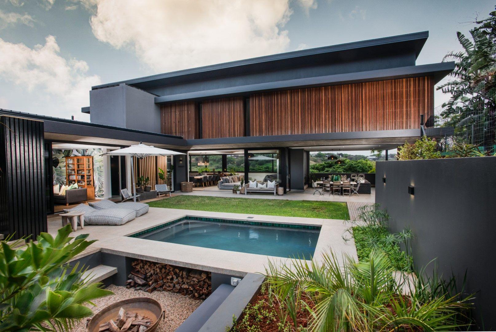 5 Bedroom House for sale in Simbithi Eco Estate - P24-115327899