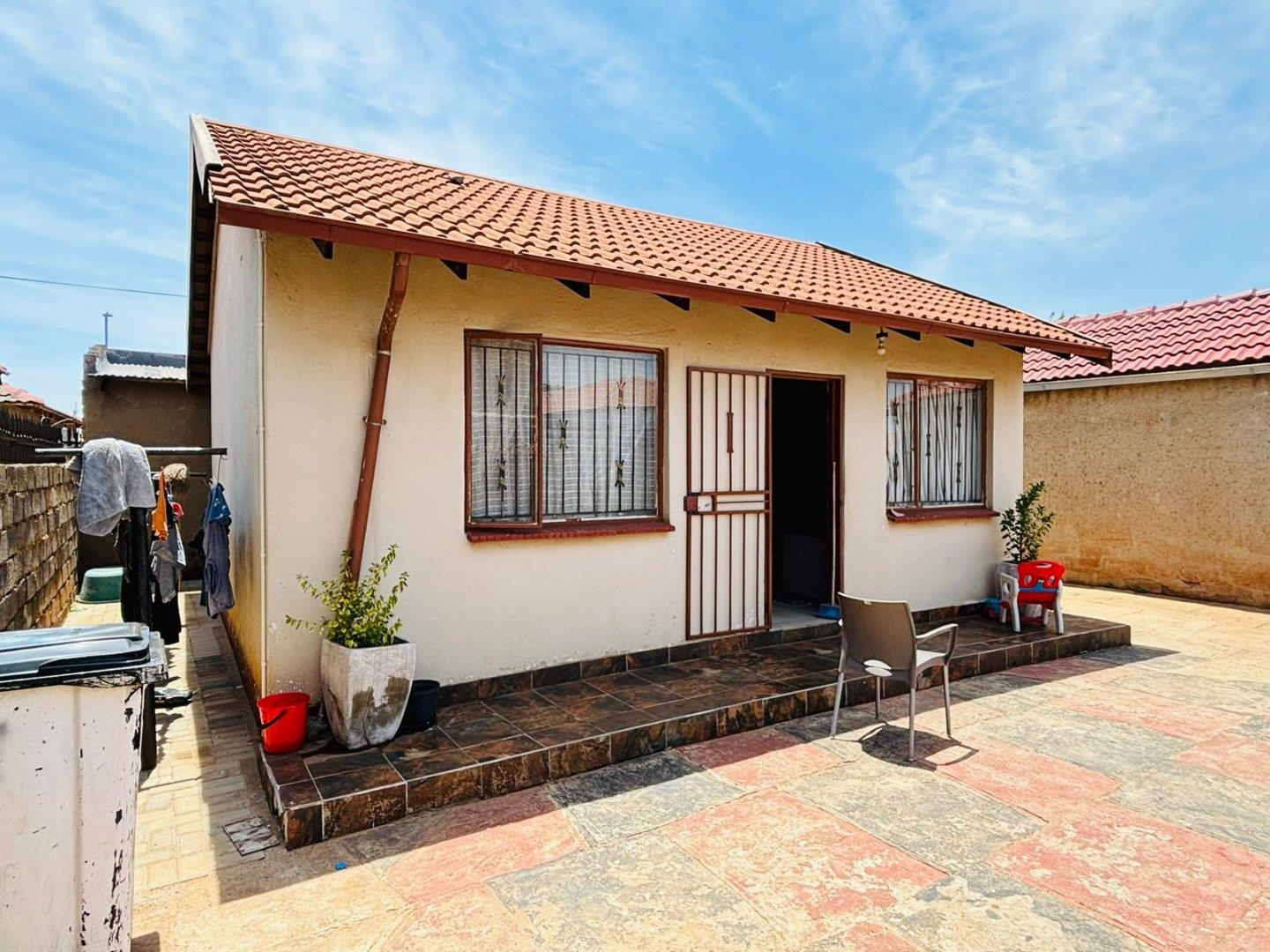 Naledi, Soweto Property : Houses for sale in Naledi, Soweto ...