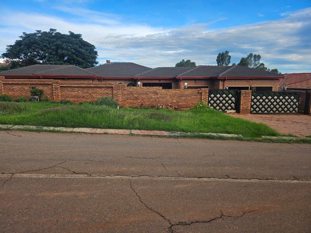 Lady Selborne Property : Houses for sale in Lady Selborne : Property24.com